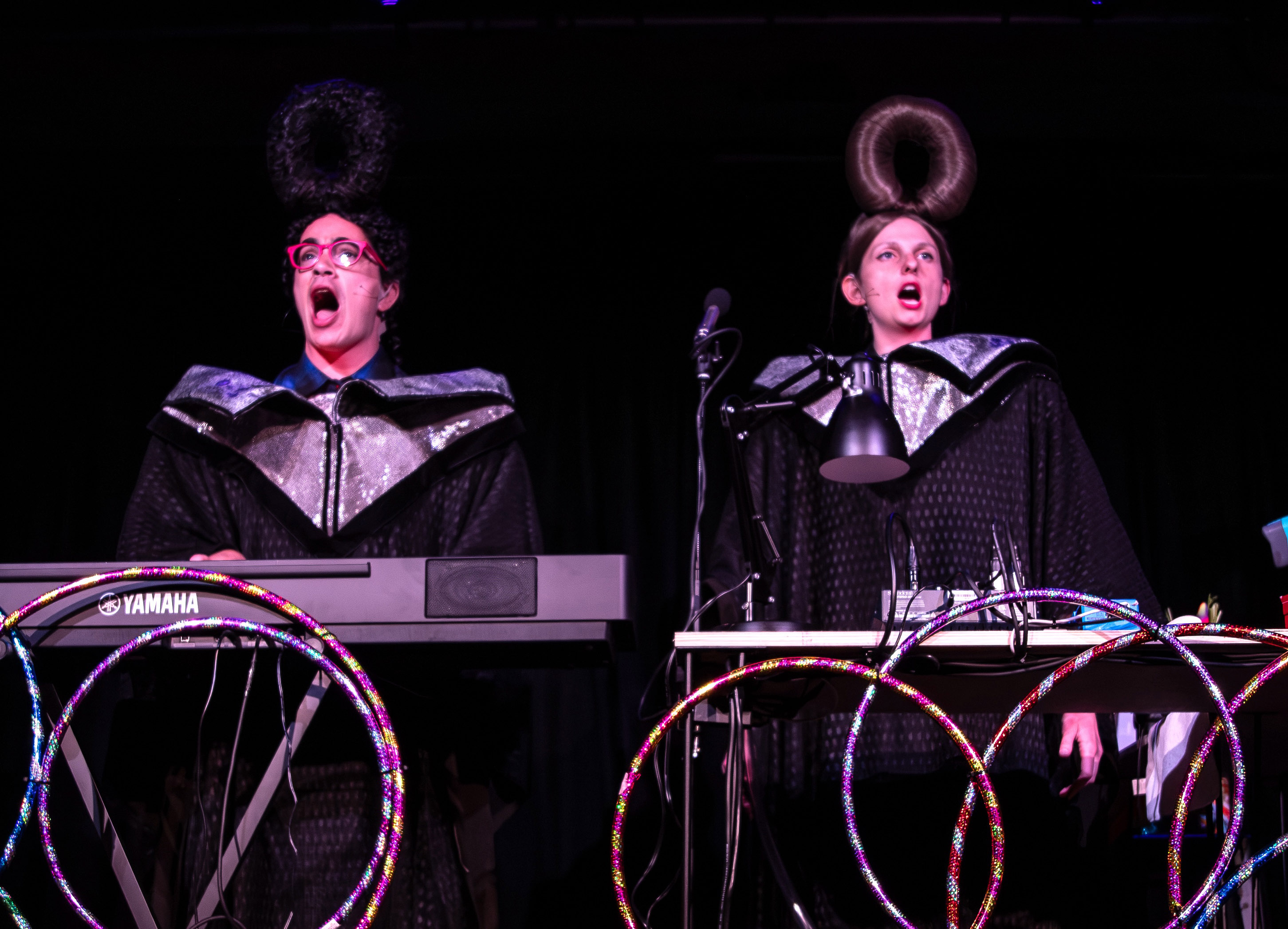 American Sing-Song: Hole!